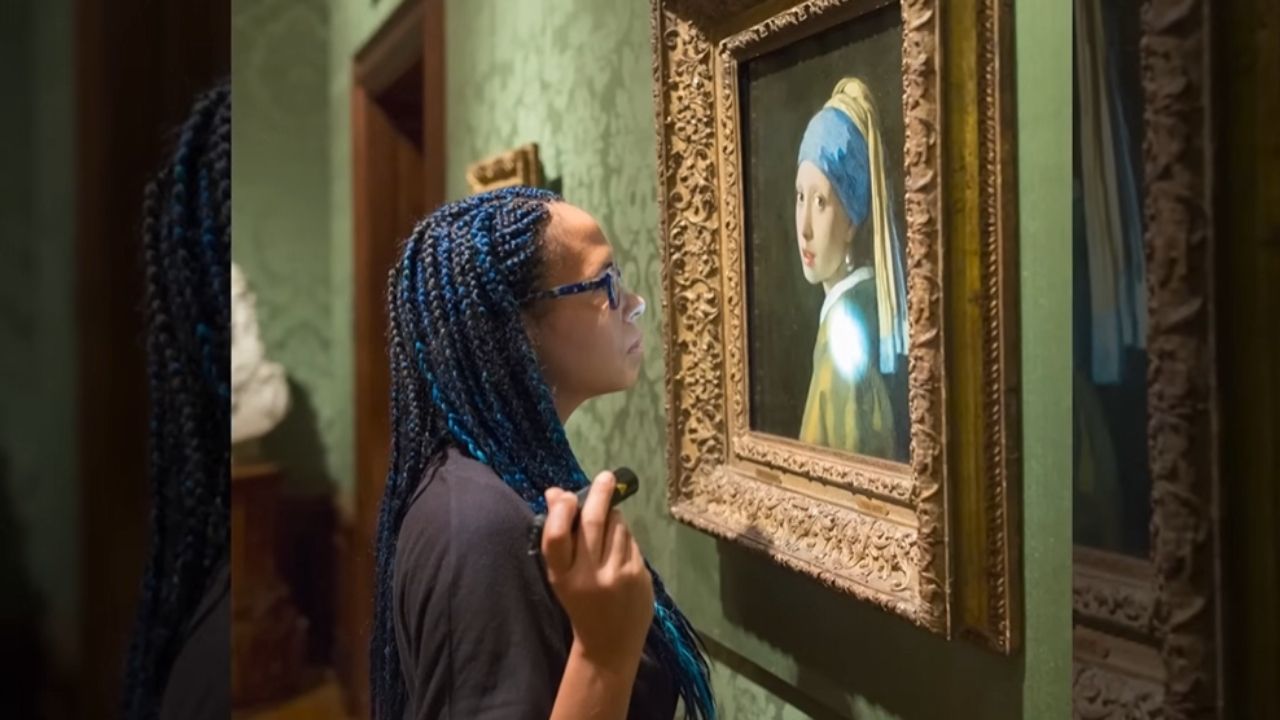 Girl with a Pearl Earring Explained: Meaning Behind Vermeer’s Masterpiece