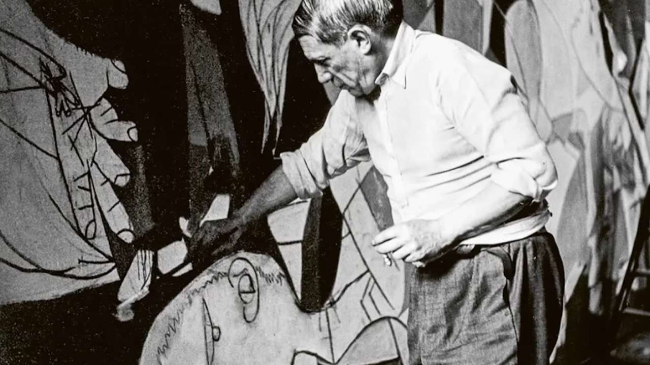 Picasso’s Guernica: A Simple Guide to Its Meaning and Symbolism