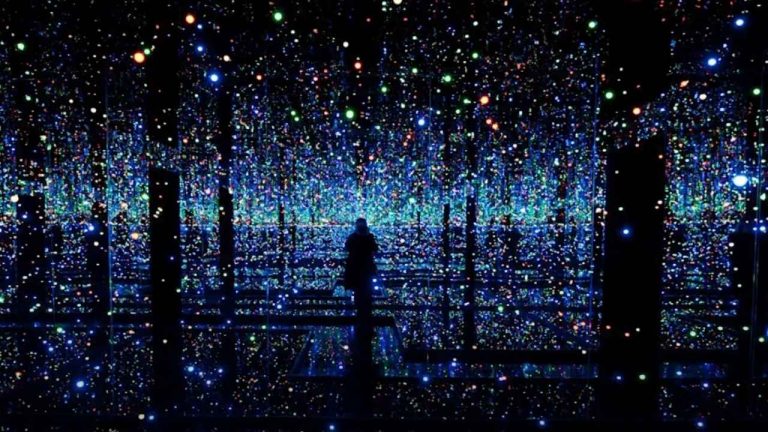 Infinity Mirror Rooms Explained: The Meaning Behind Yayoi Kusama’s Art