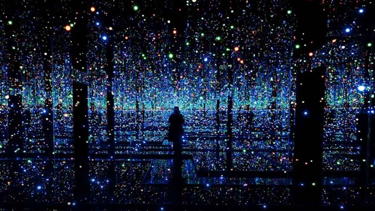Infinity Mirror Rooms Explained: The Meaning Behind Yayoi Kusama’s Art
