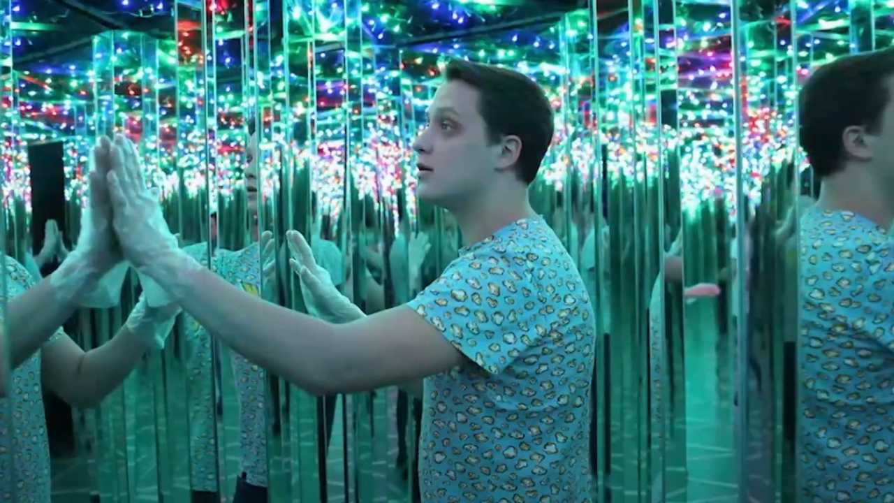 Infinity Mirror Rooms Explained: The Meaning Behind Yayoi Kusama’s Art