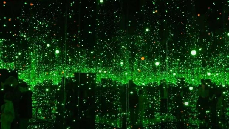Infinity Mirror Rooms Explained: The Meaning Behind Yayoi Kusama’s Art