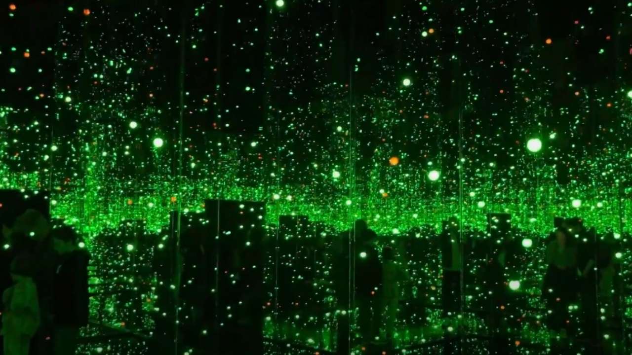 Infinity Mirror Rooms Explained: The Meaning Behind Yayoi Kusama’s Art