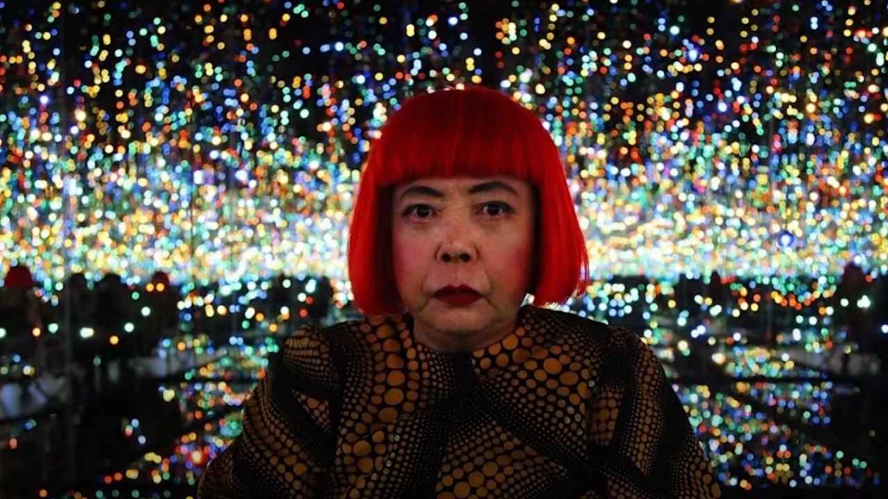 Infinity Mirror Rooms Explained The Meaning Behind Yayoi Kusamas Art